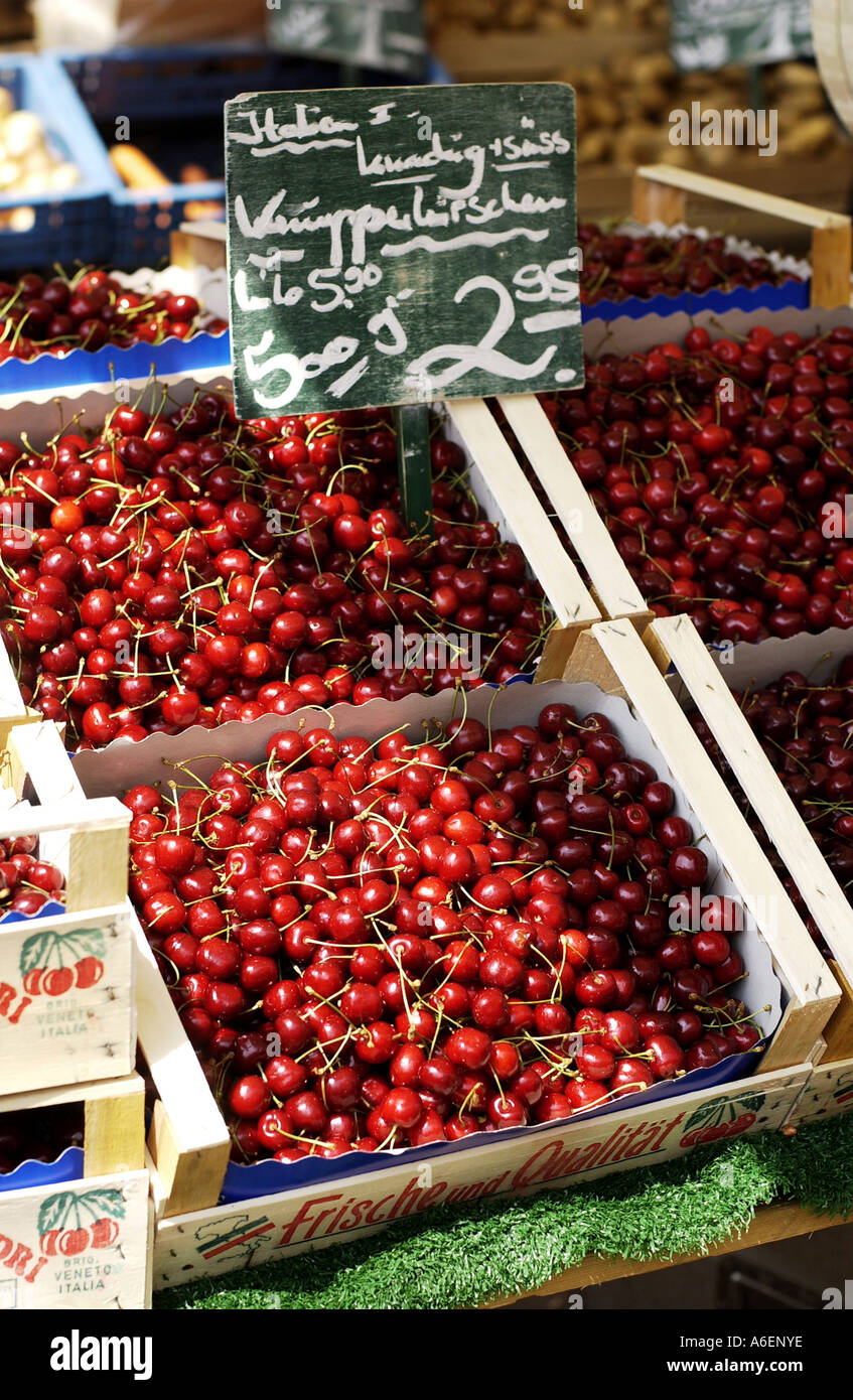 Crates of cherries hi-res stock photography and images - Alamy