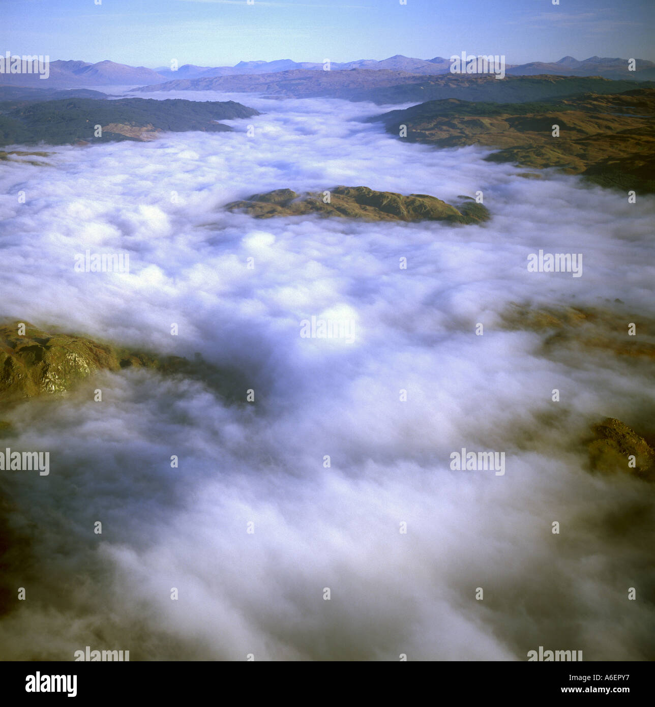 Island loch awe hi-res stock photography and images - Alamy