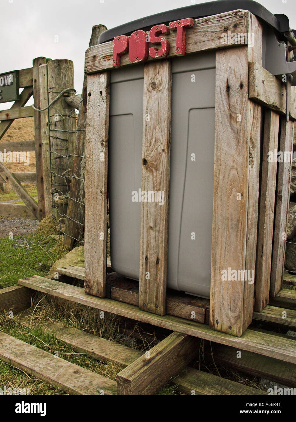 Post Box Westside Shetland Scotland Stock Photo - Alamy