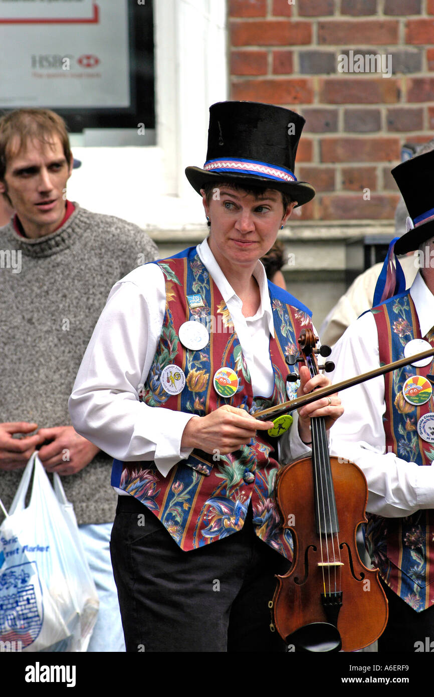 English folk music hi-res stock photography and images - Alamy