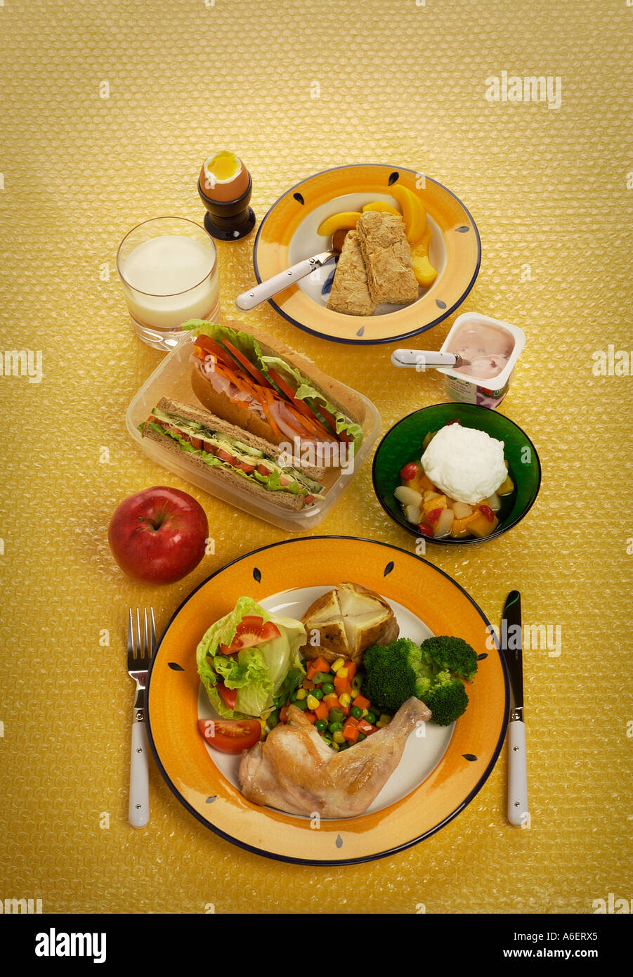 Balanced diet food groups hi-res stock photography and images - Alamy