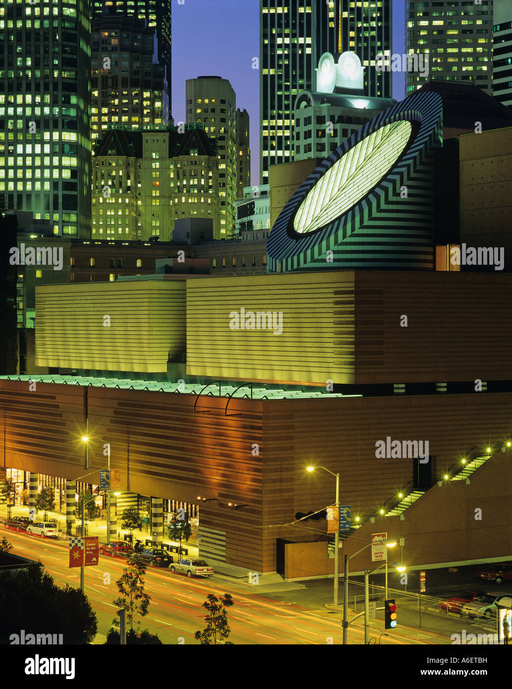 USA, California, San Francisco Museum of Modern Art, entry facade on ...