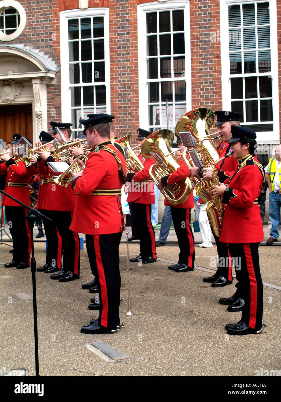 Military bandsman hi-res stock photography and images - Alamy