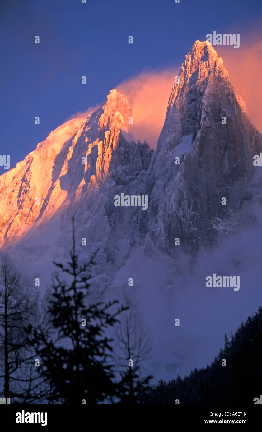 Le dru mountain hi-res stock photography and images - Alamy