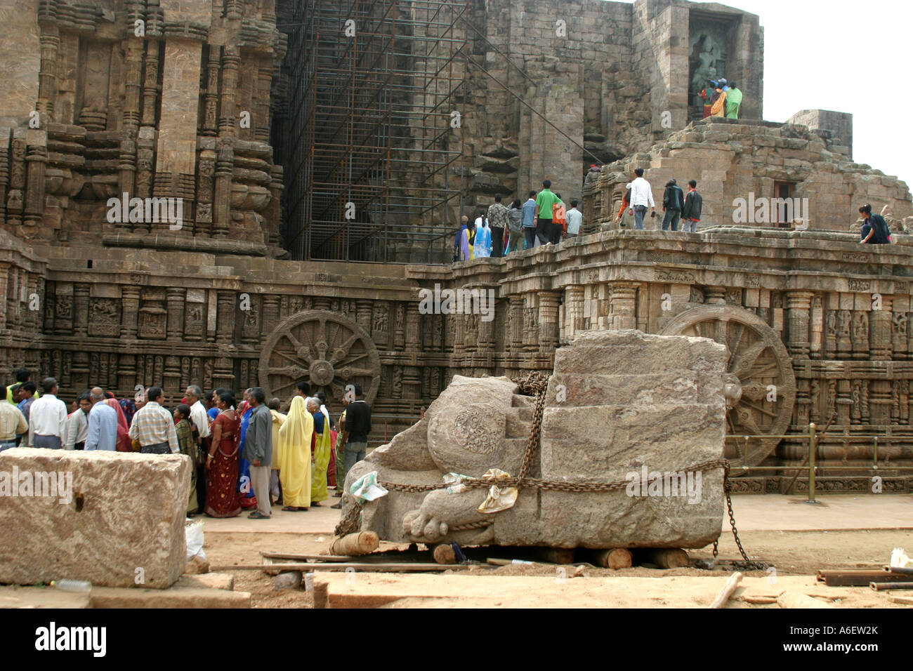 Konark chariot wheels hi-res stock photography and images - Alamy