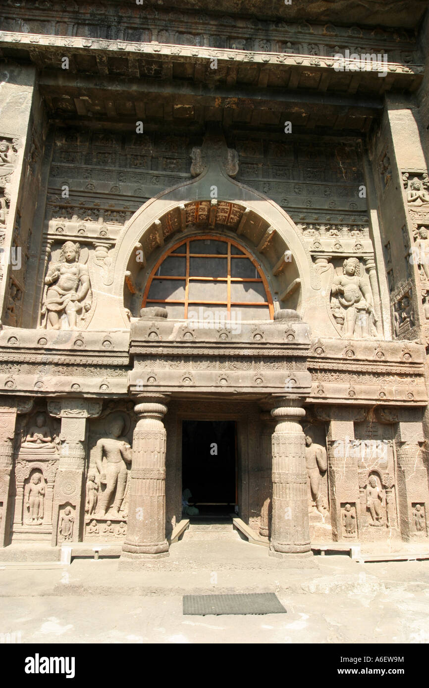 Ajanta cave 19 hi-res stock photography and images - Alamy