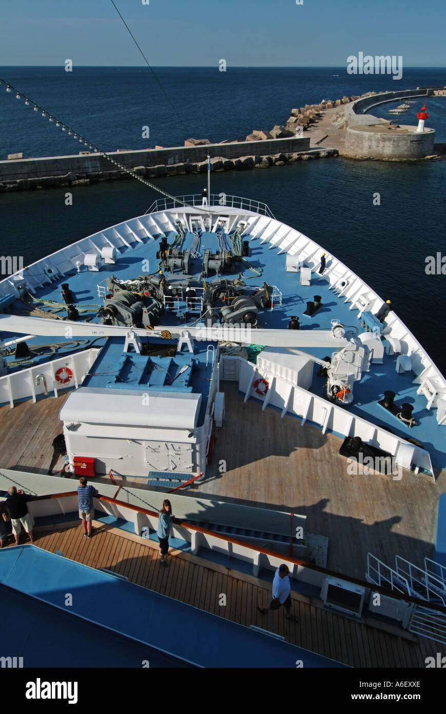 Deck of ships hi-res stock photography and images - Alamy