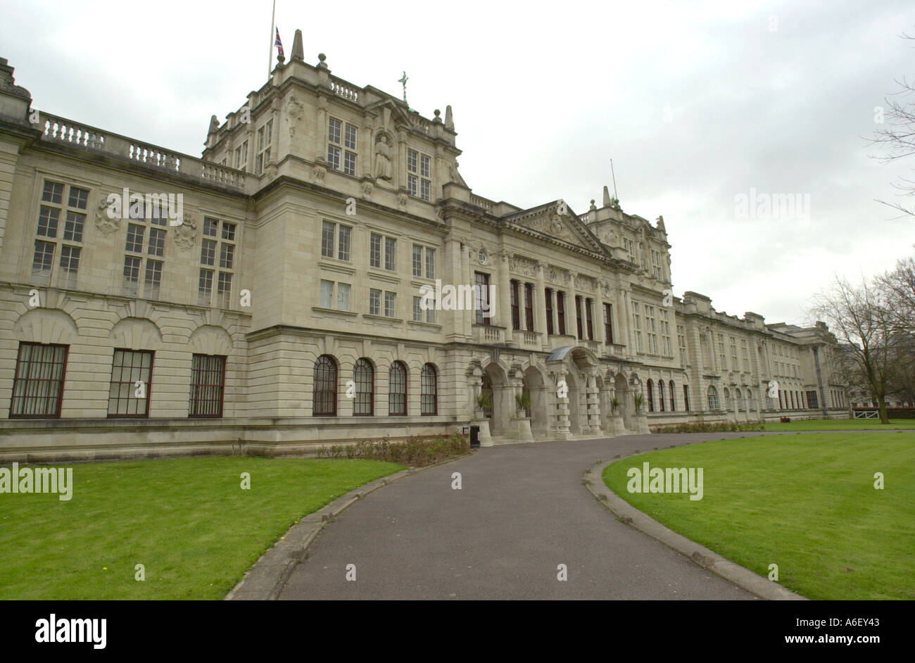 Student union cardiff hi-res stock photography and images - Alamy