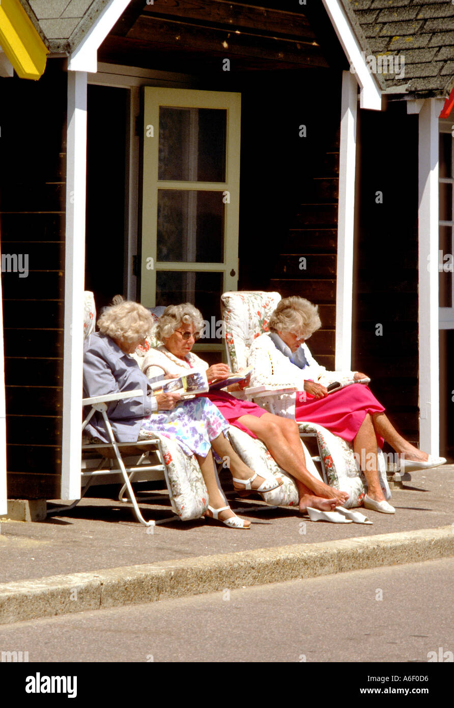Old ladies at the seaside deckchairs hi-res stock photography and ...