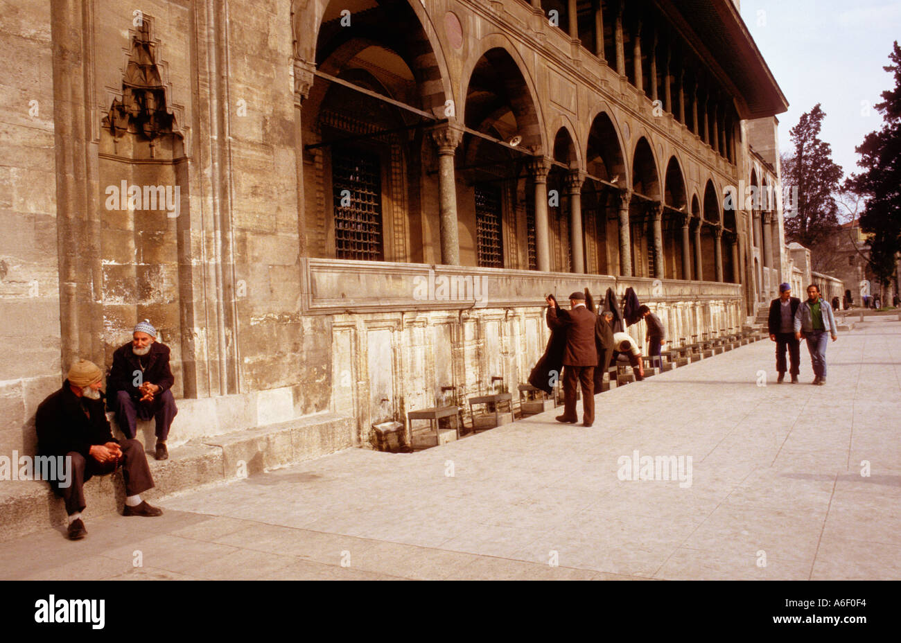 Ritual washing of feet Mosque Istanbul Stock Photo - Alamy