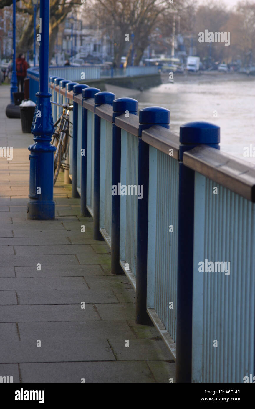 Putney embankment hi-res stock photography and images - Alamy