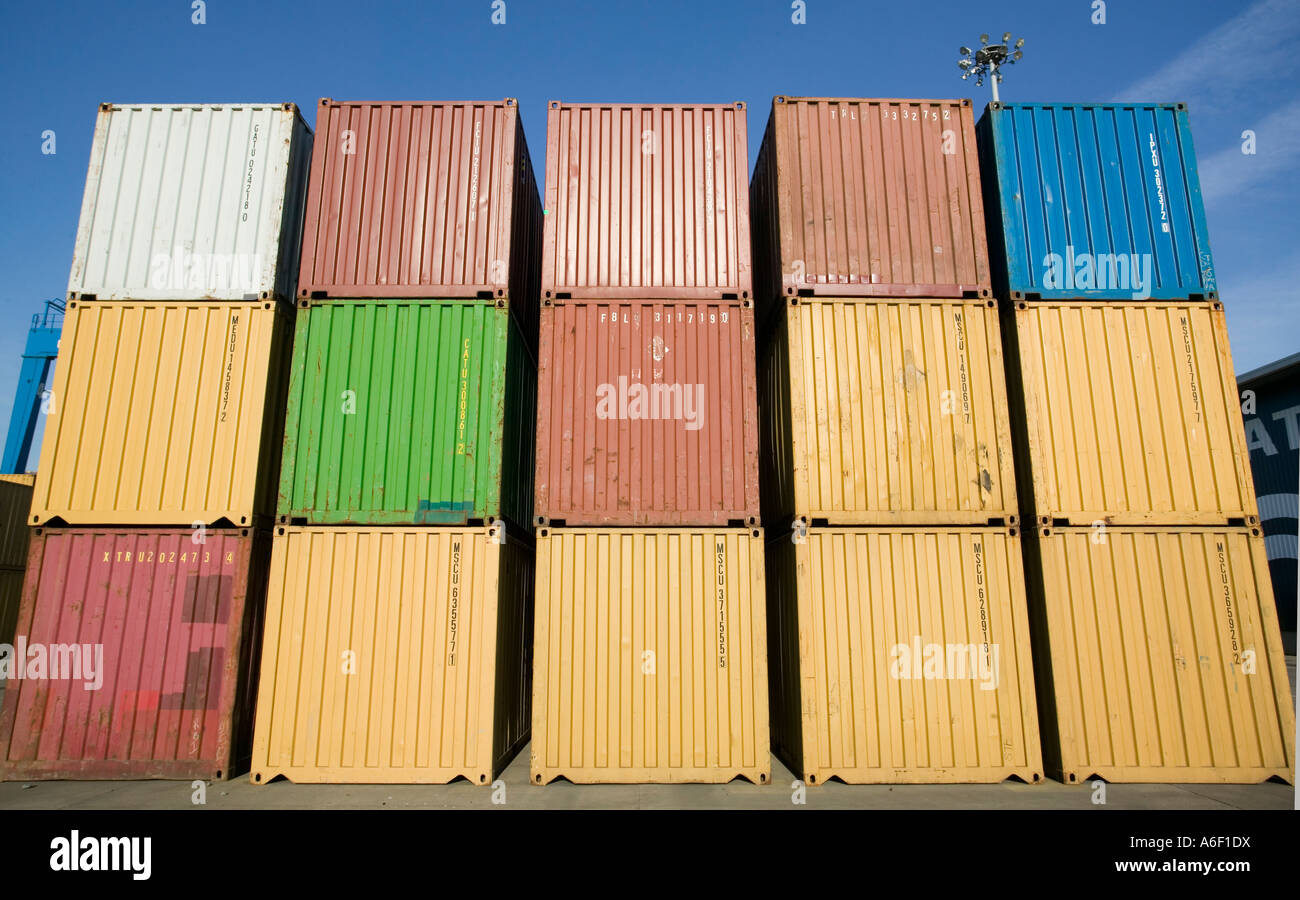 SHIPPING CONTAINERS ON DOCKS IN EUROPE SOUTHERN EUROPE Stock Photo - Alamy