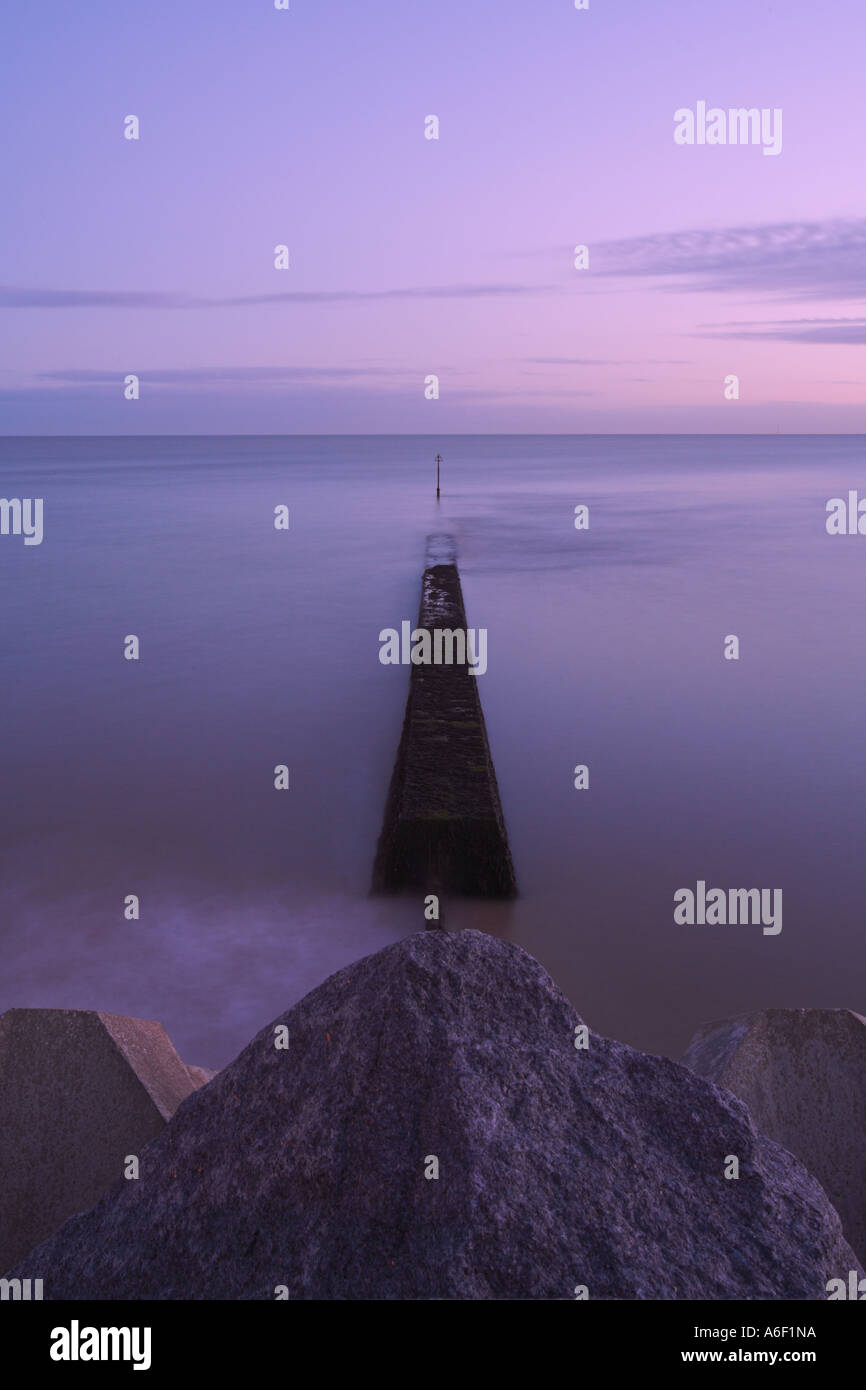 Groyne at sunset, Clacton-on-Sea Stock Photo - Alamy