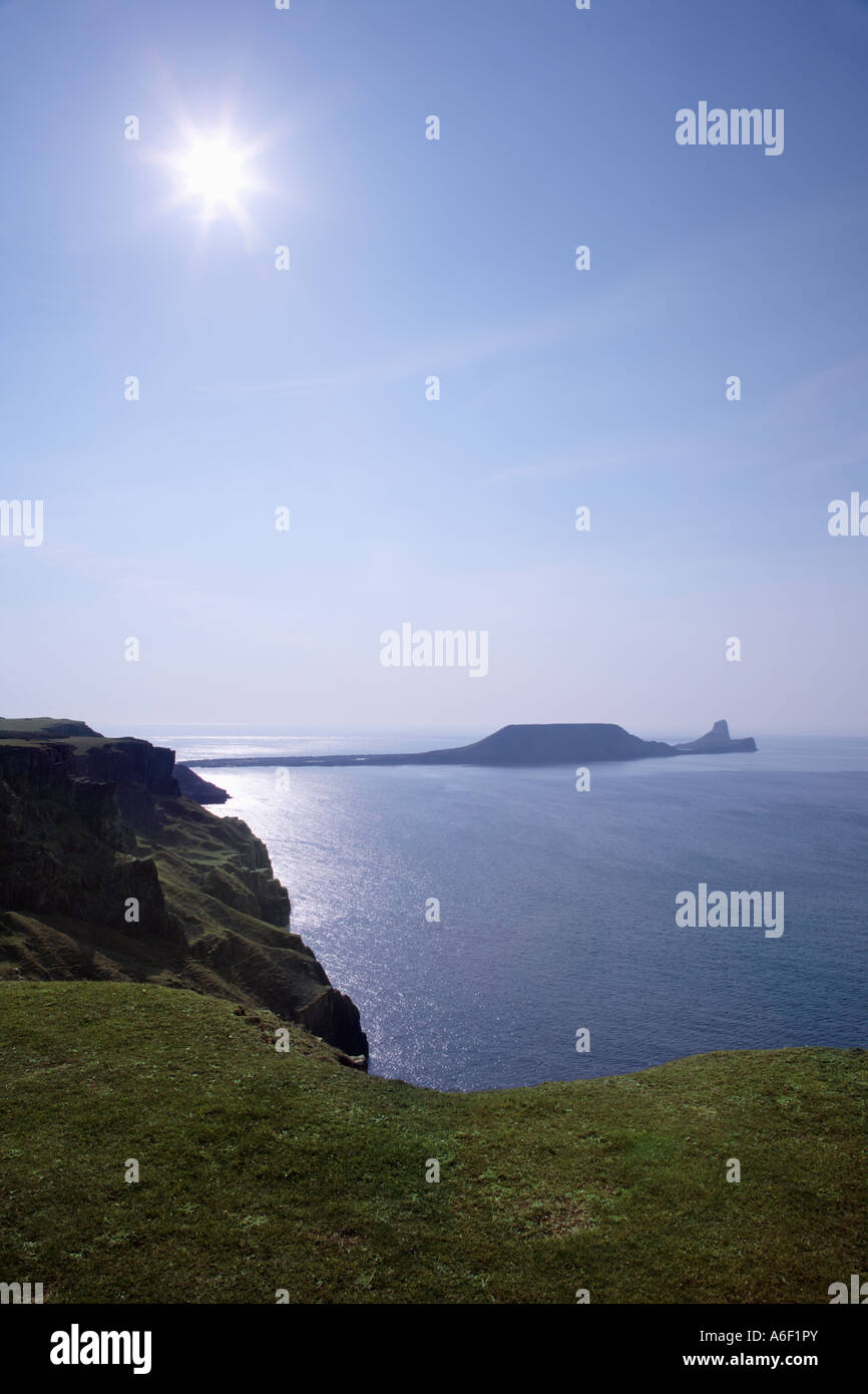 Worms Head Penrhyn gwyr at the southern end of Rhossili Bay at low tide ...