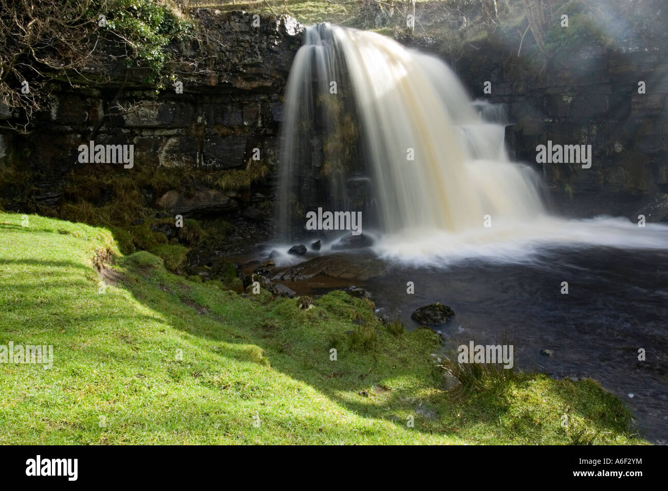 waterfall cascading over rocks Yorkshire Dales Stock Photo - Alamy
