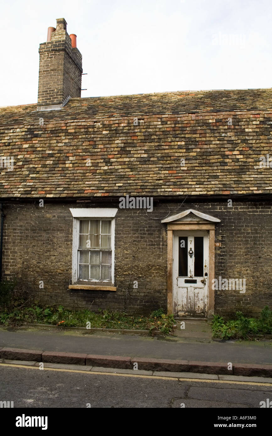 Wobbly house hi-res stock photography and images - Alamy