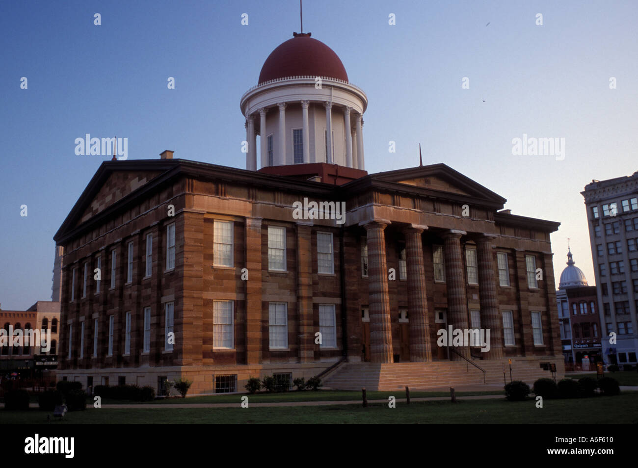 Capitol building in springfield hi-res stock photography and images - Alamy