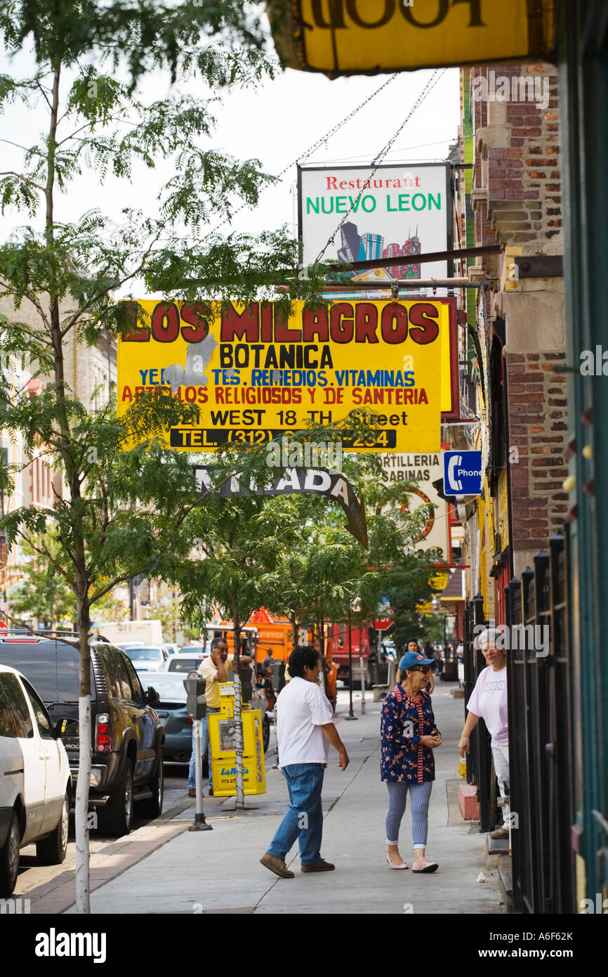 Pilsen chicago spanish sign hi-res stock photography and images - Alamy