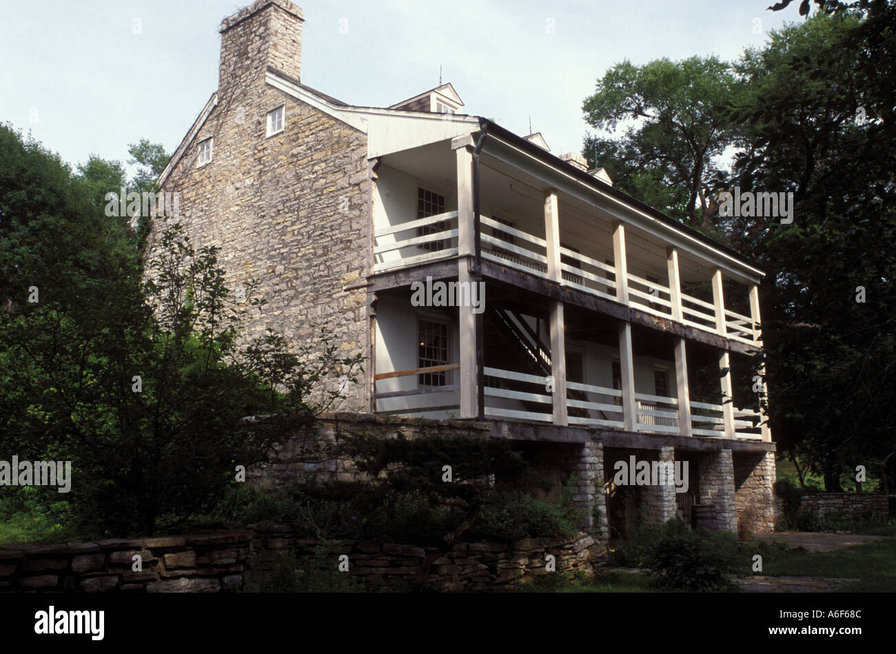 Defiance missouri hi-res stock photography and images - Alamy