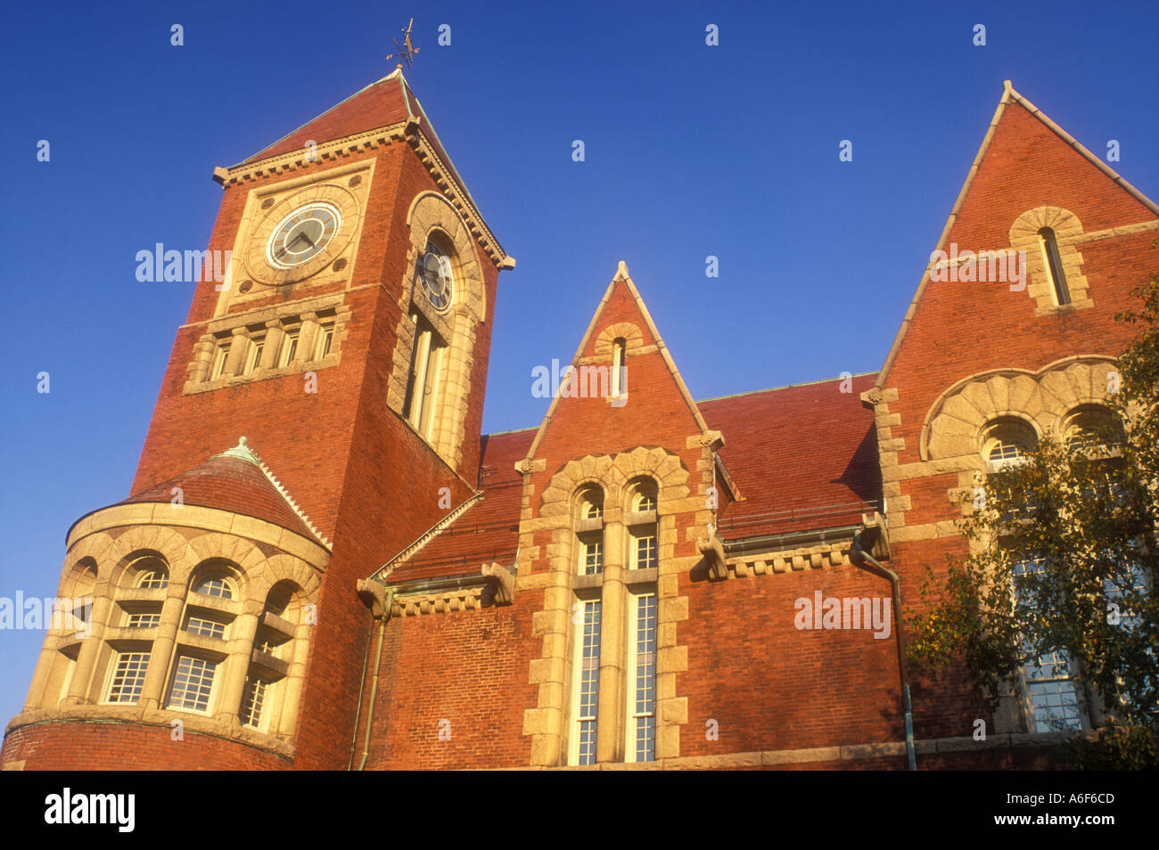 Amherst massachusetts downtown hi-res stock photography and images - Alamy