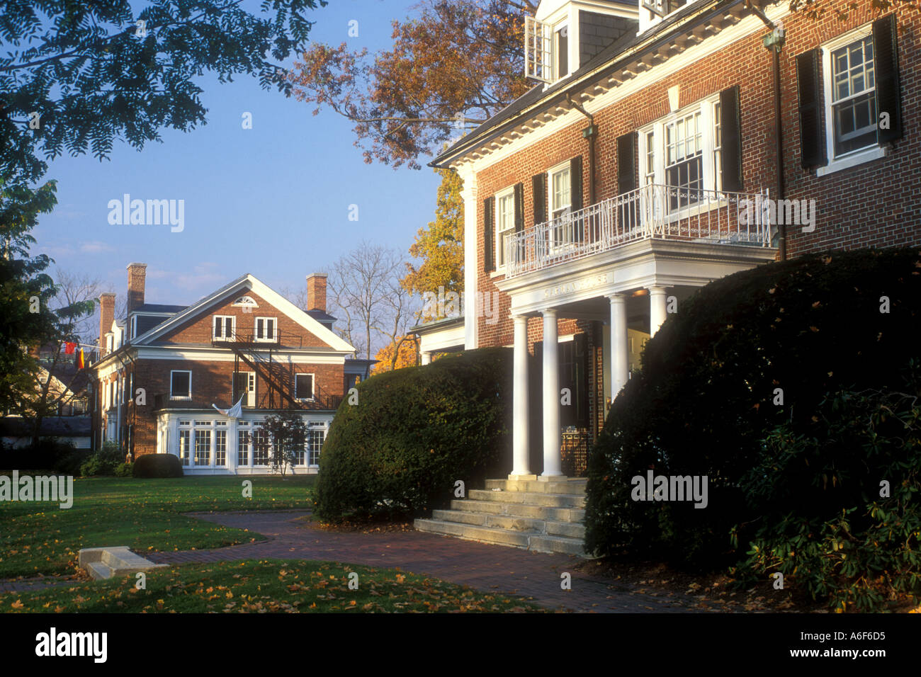 Amherst college campus hi-res stock photography and images - Alamy