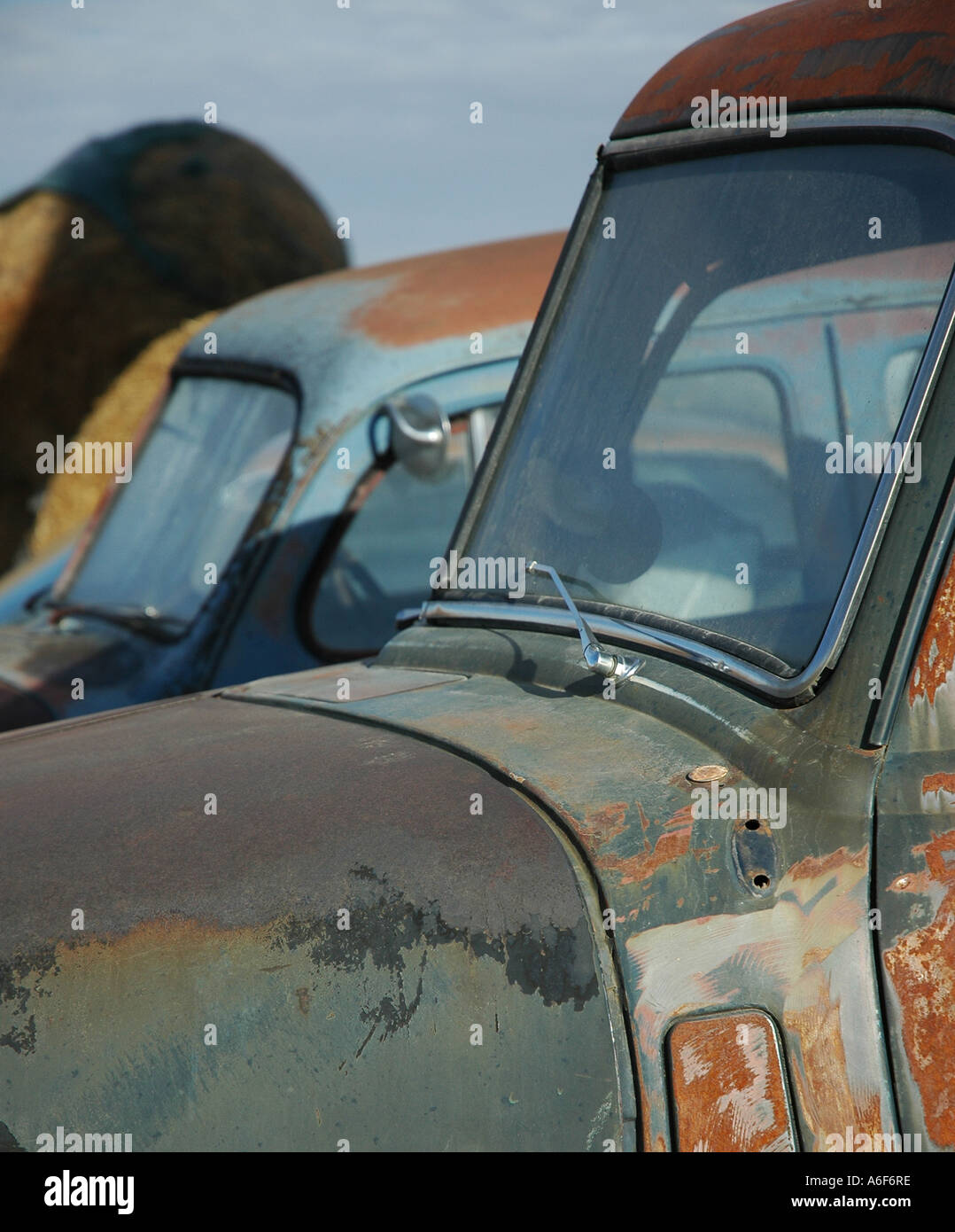 Old antique gmc truck rust hi-res stock photography and images - Alamy