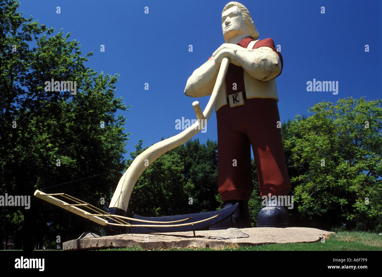 30 foot statue hi-res stock photography and images - Alamy