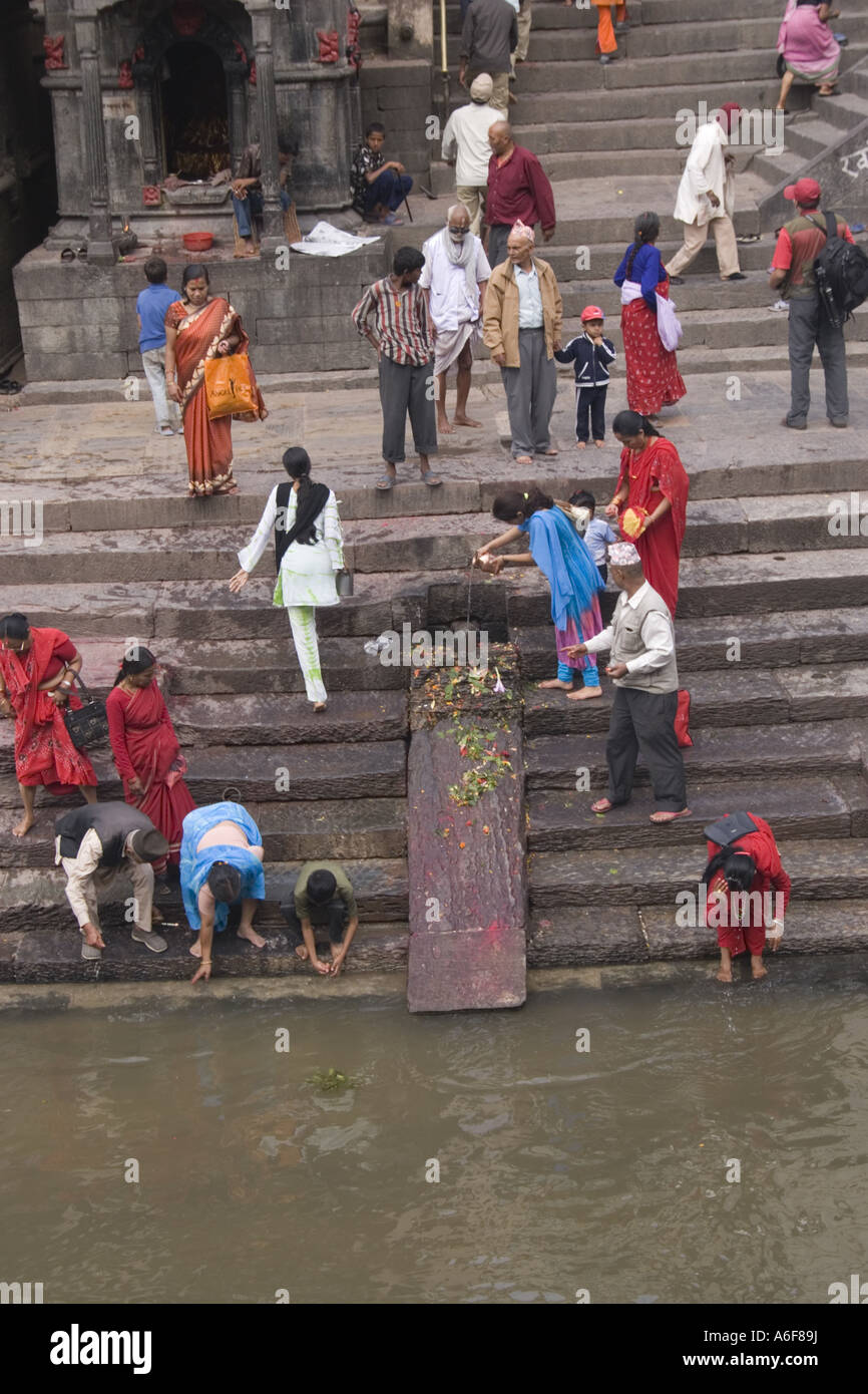 A Hindu funeral ceremony at a temple in Kathmandu Nepal Stock Photo - Alamy