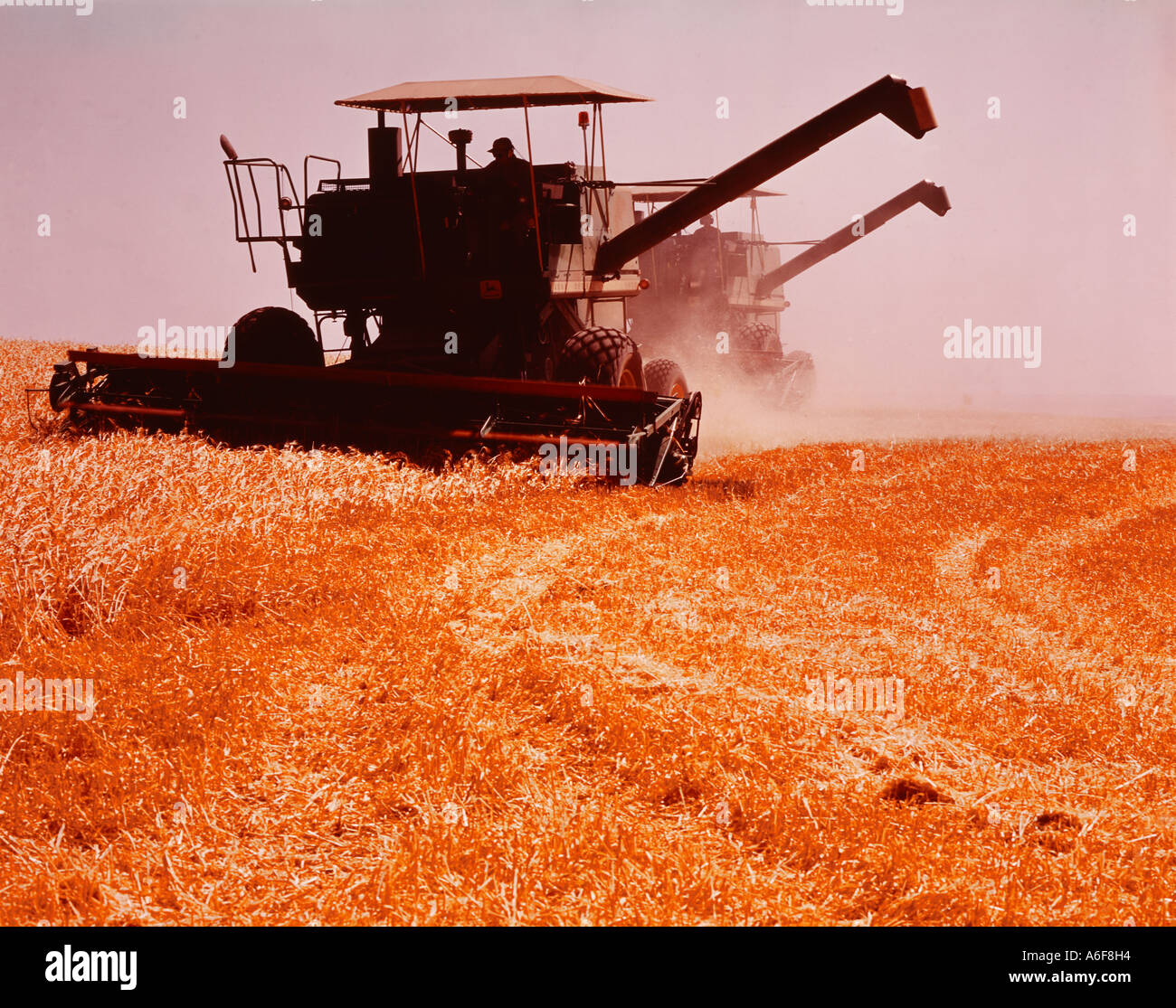 Reapers harvesters hi-res stock photography and images - Alamy