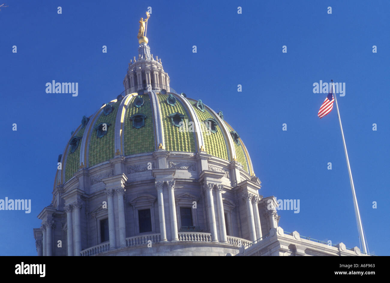 Harrisburg dome hi-res stock photography and images - Alamy