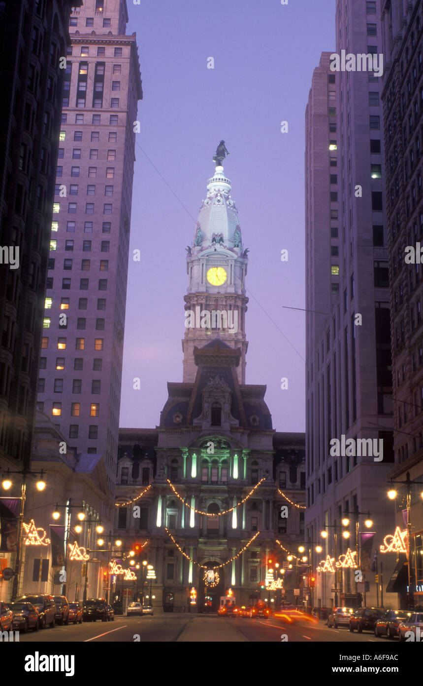 Downtown philadelphia square hi-res stock photography and images - Alamy