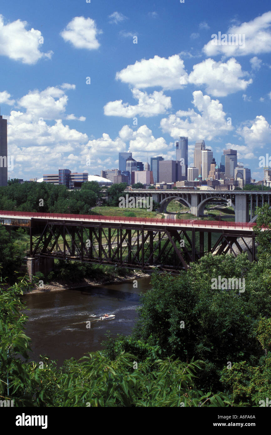 Minneapolis urban expansion hi-res stock photography and images - Alamy