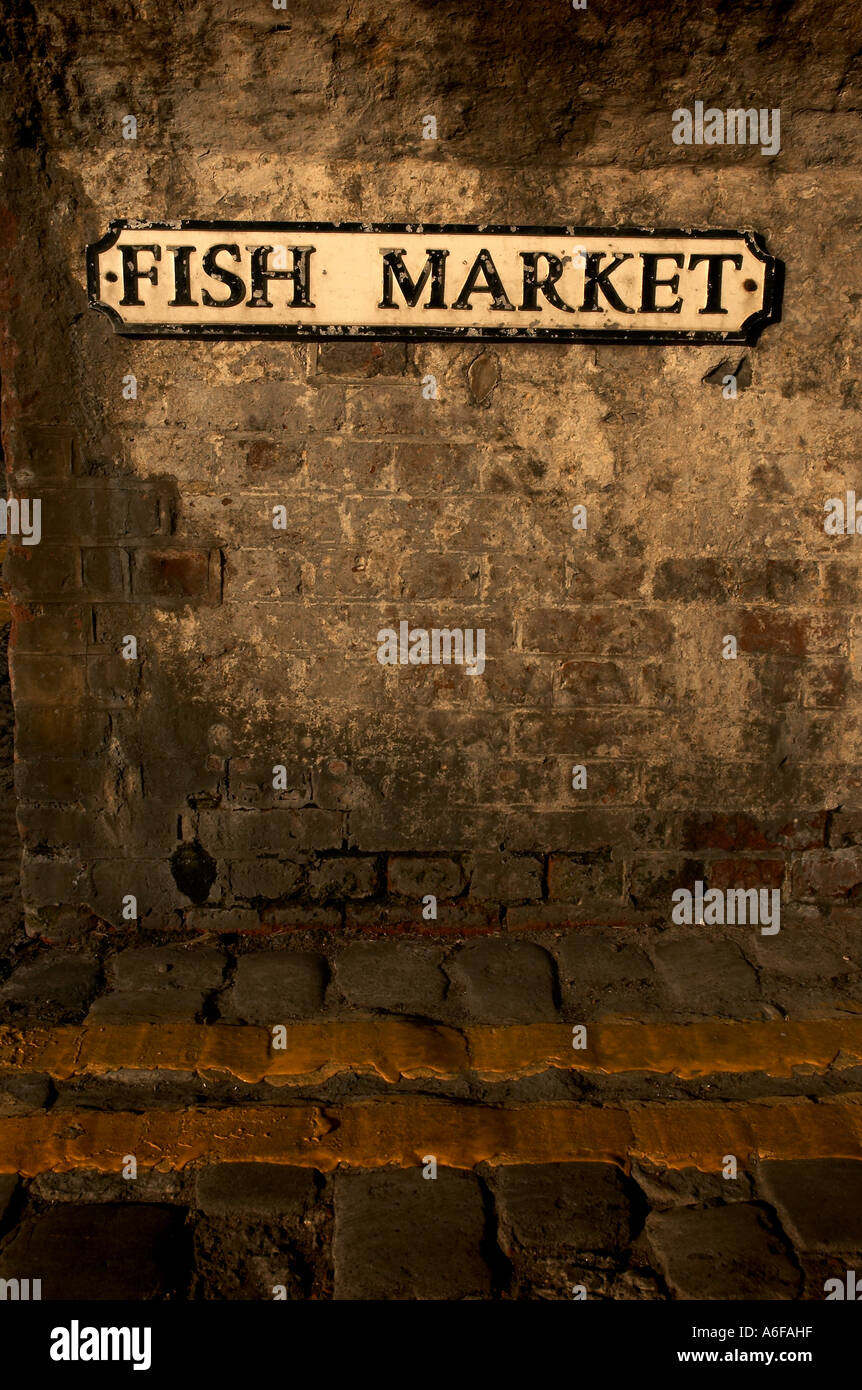 fish market, road, sign, cobbles, road, yellow lines, old, traditional ...