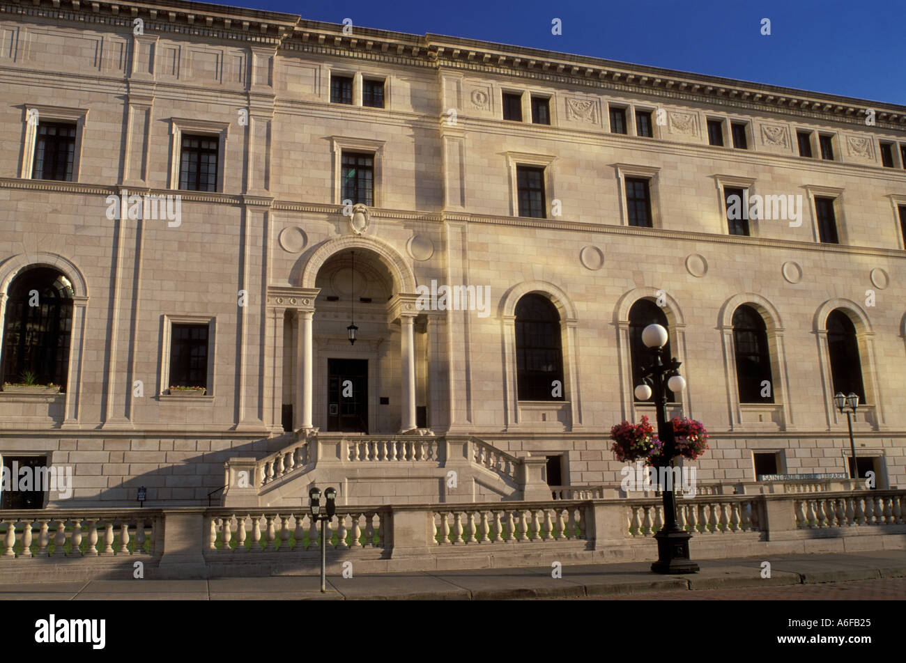 Saint paul reading hi-res stock photography and images - Alamy