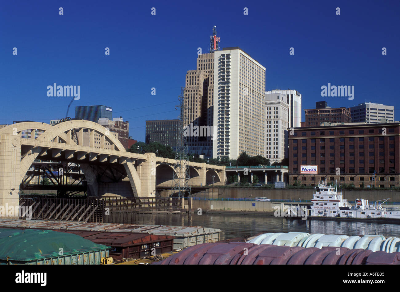Robert street bridge st paul hi-res stock photography and images - Alamy