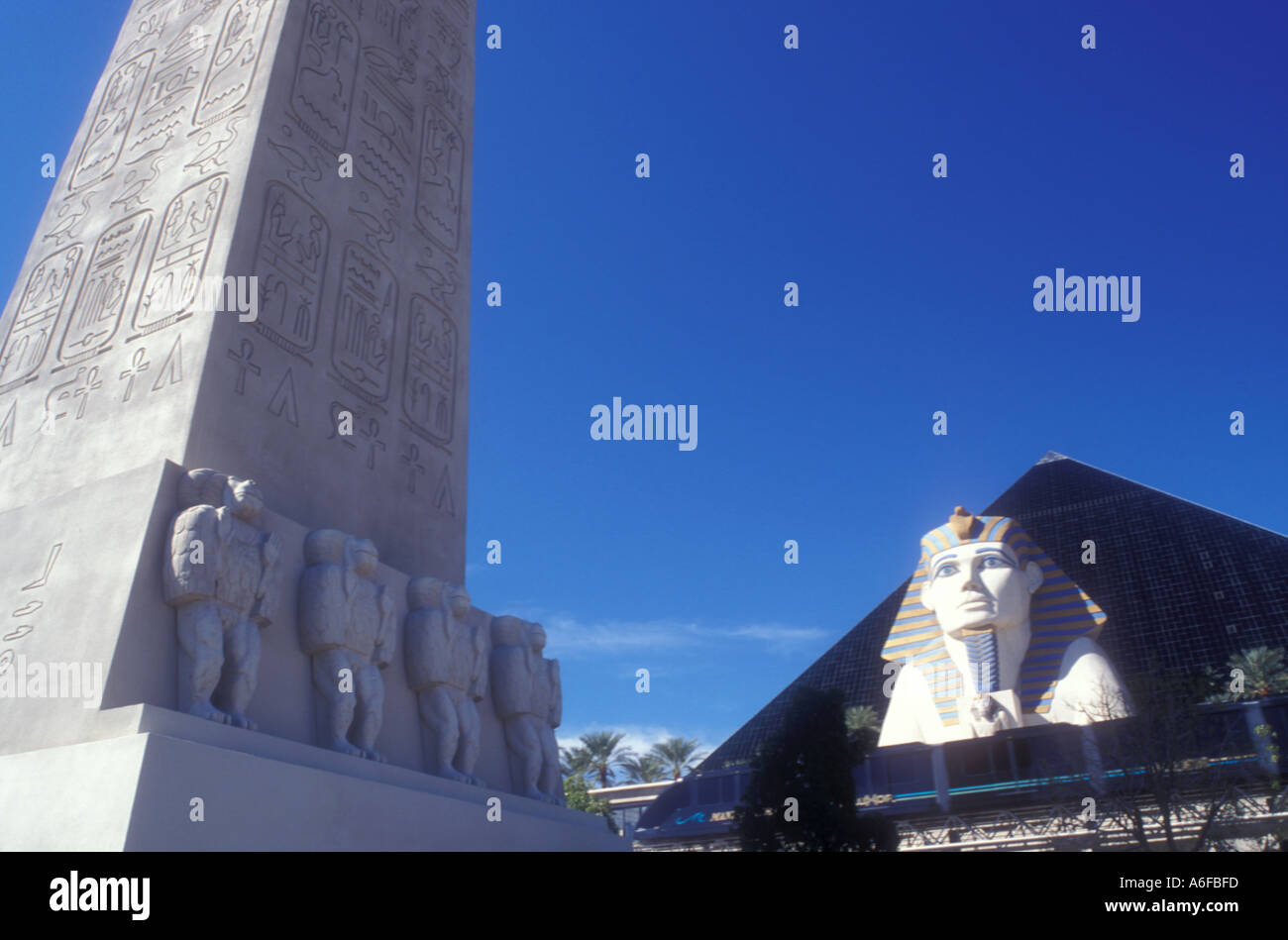 Pyramid shaped hotel hi-res stock photography and images - Alamy