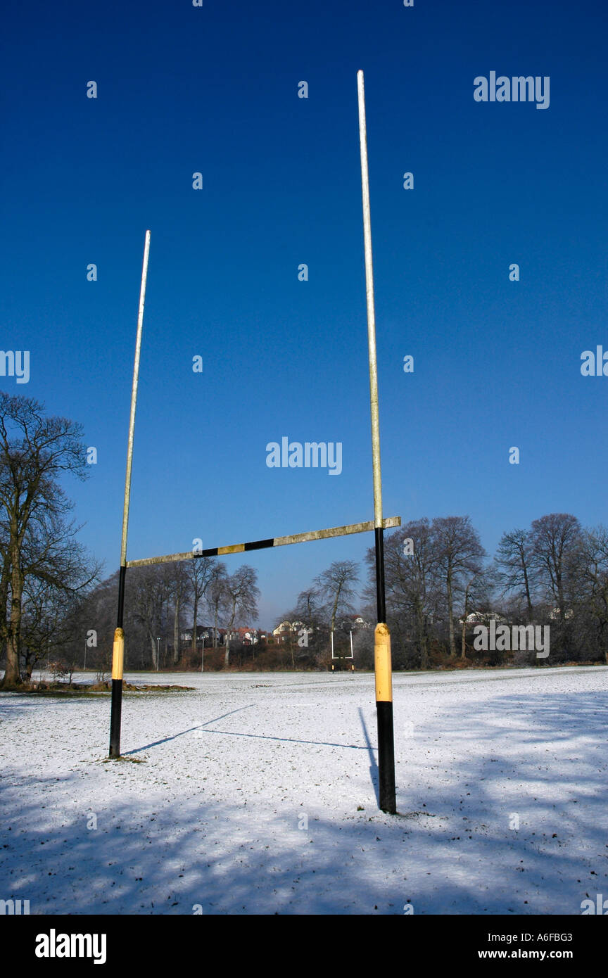 Snow in rugby hi-res stock photography and images - Alamy