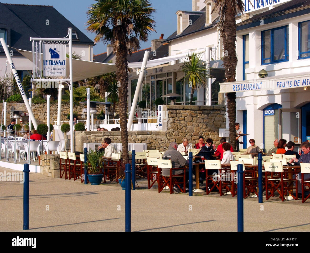france brittany cafe restaurant benodet finistere Stock Photo - Alamy
