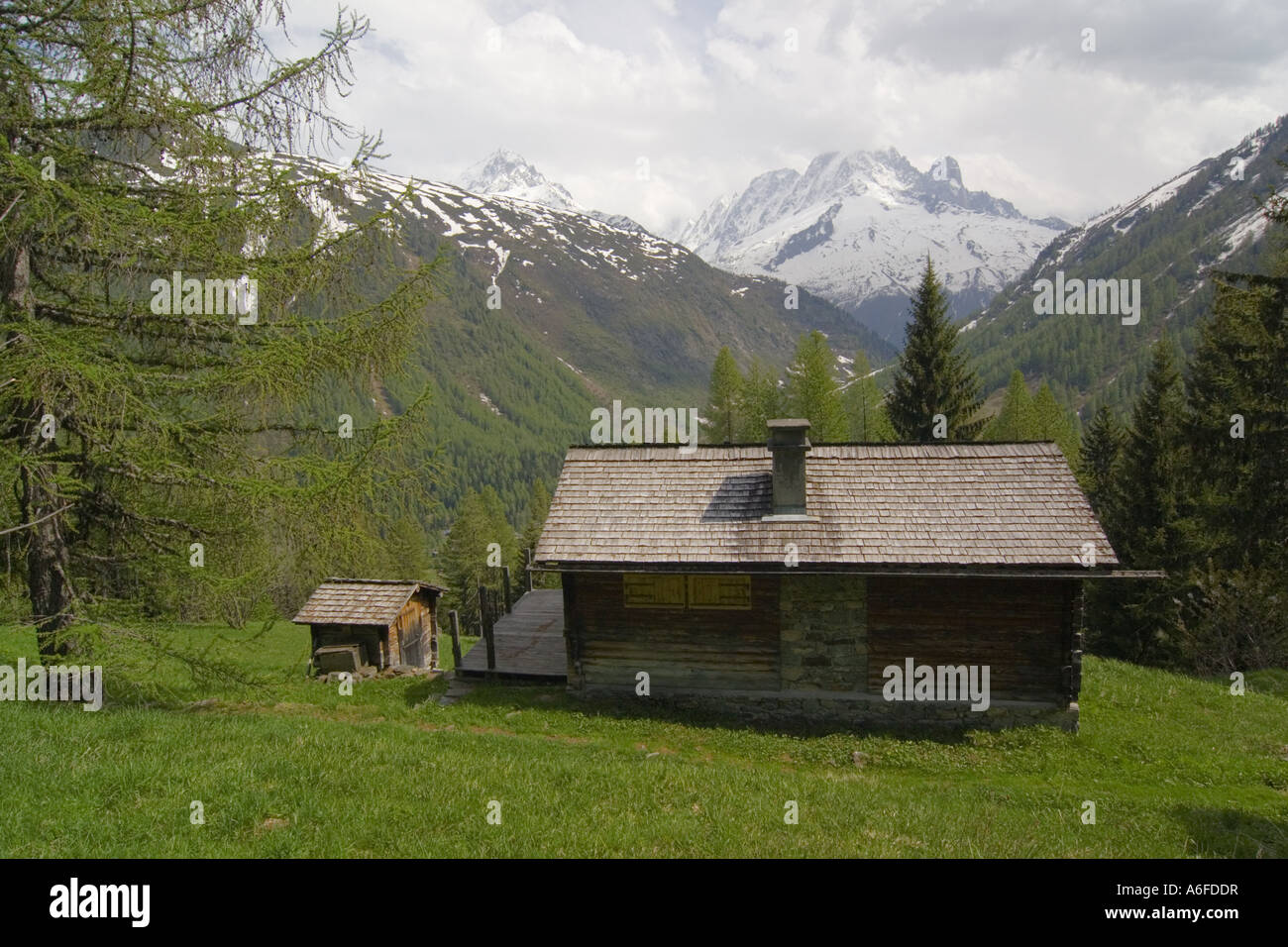 A chalet in the French Alps above Chamonix Stock Photo - Alamy