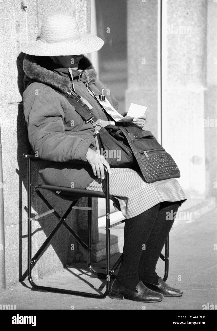 Tickets selling Black and White Stock Photos & Images - Alamy