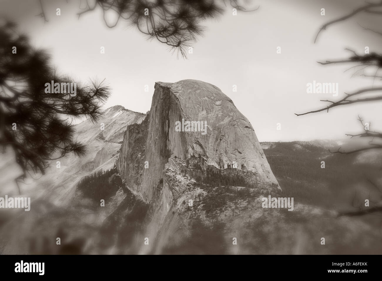 Black and white halfdome hi-res stock photography and images - Alamy