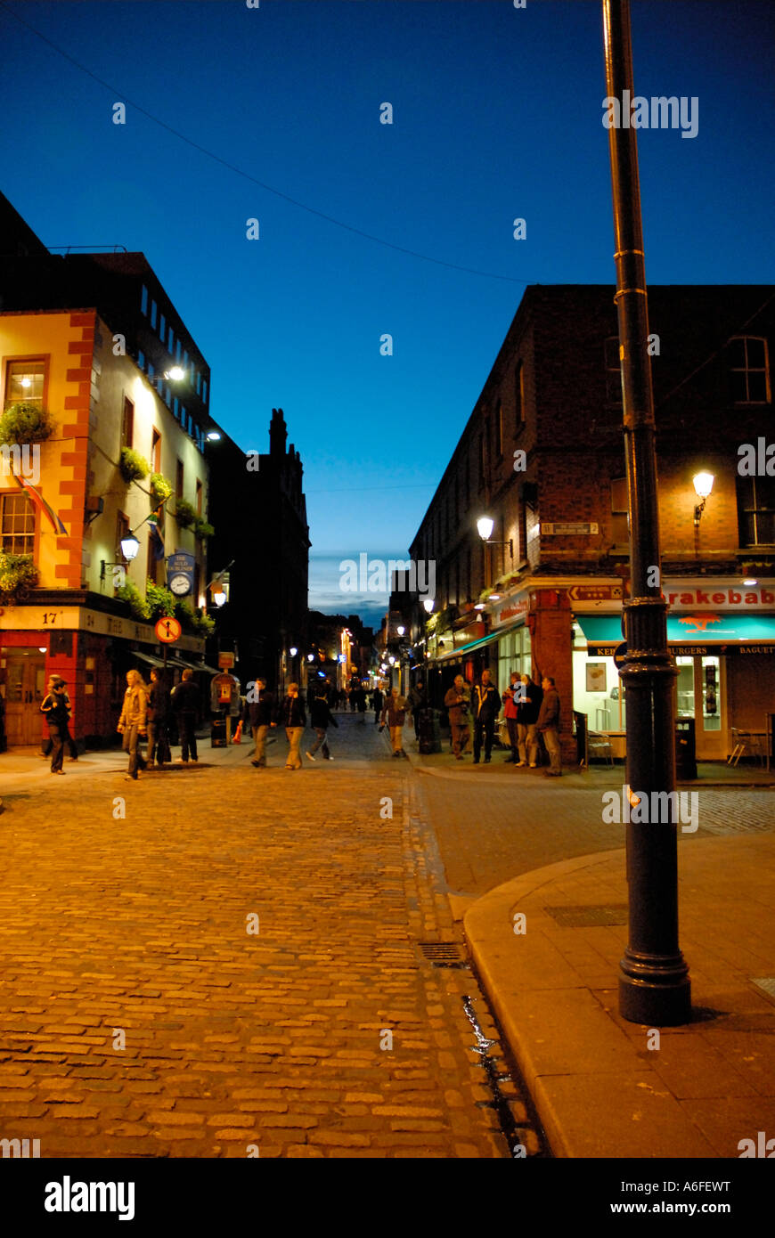 Temple Bar at Night, Dublin, Ireland Stock Photo - Alamy