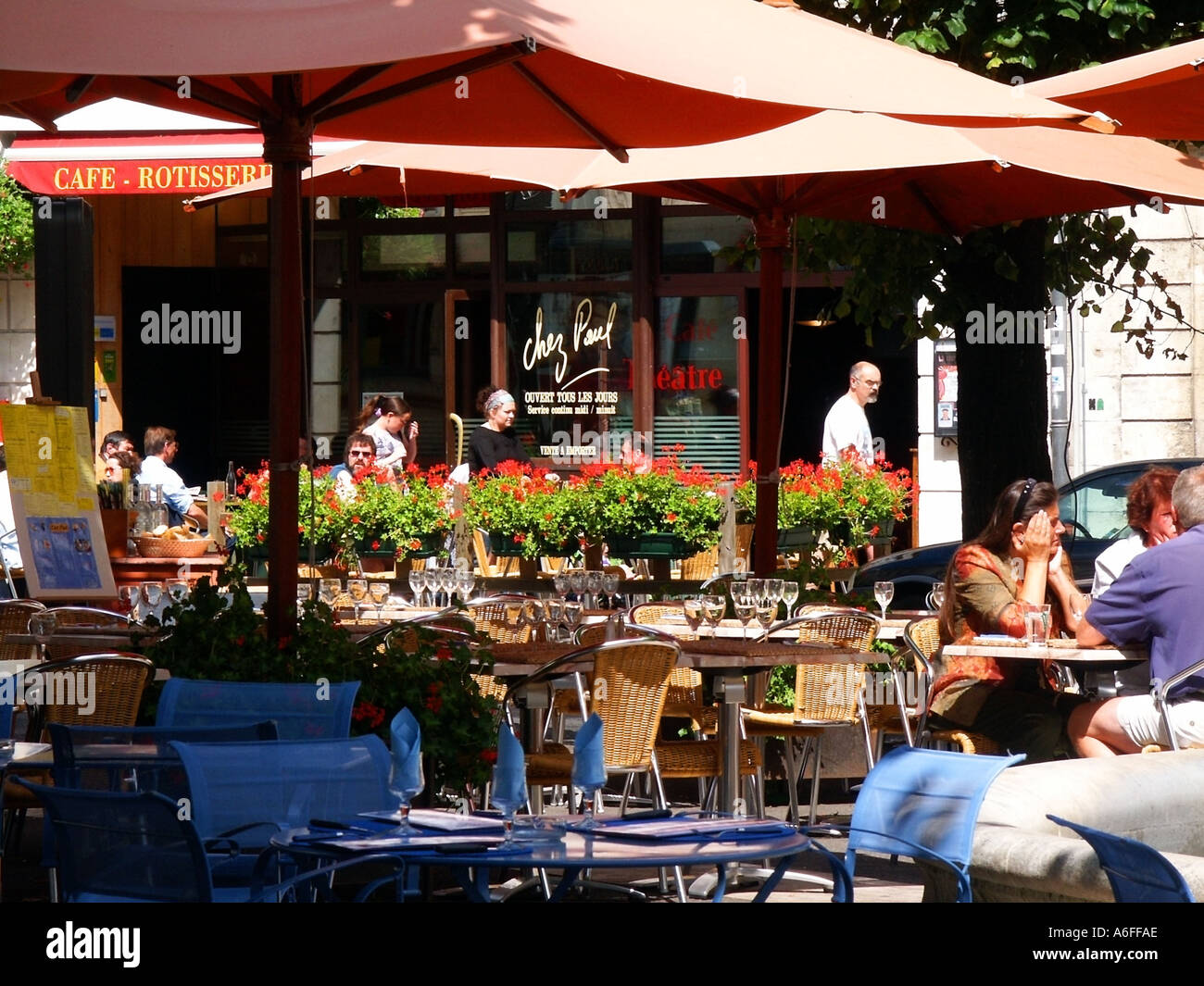 france poitou charentes charente angouleme cafe restaurant old town ...