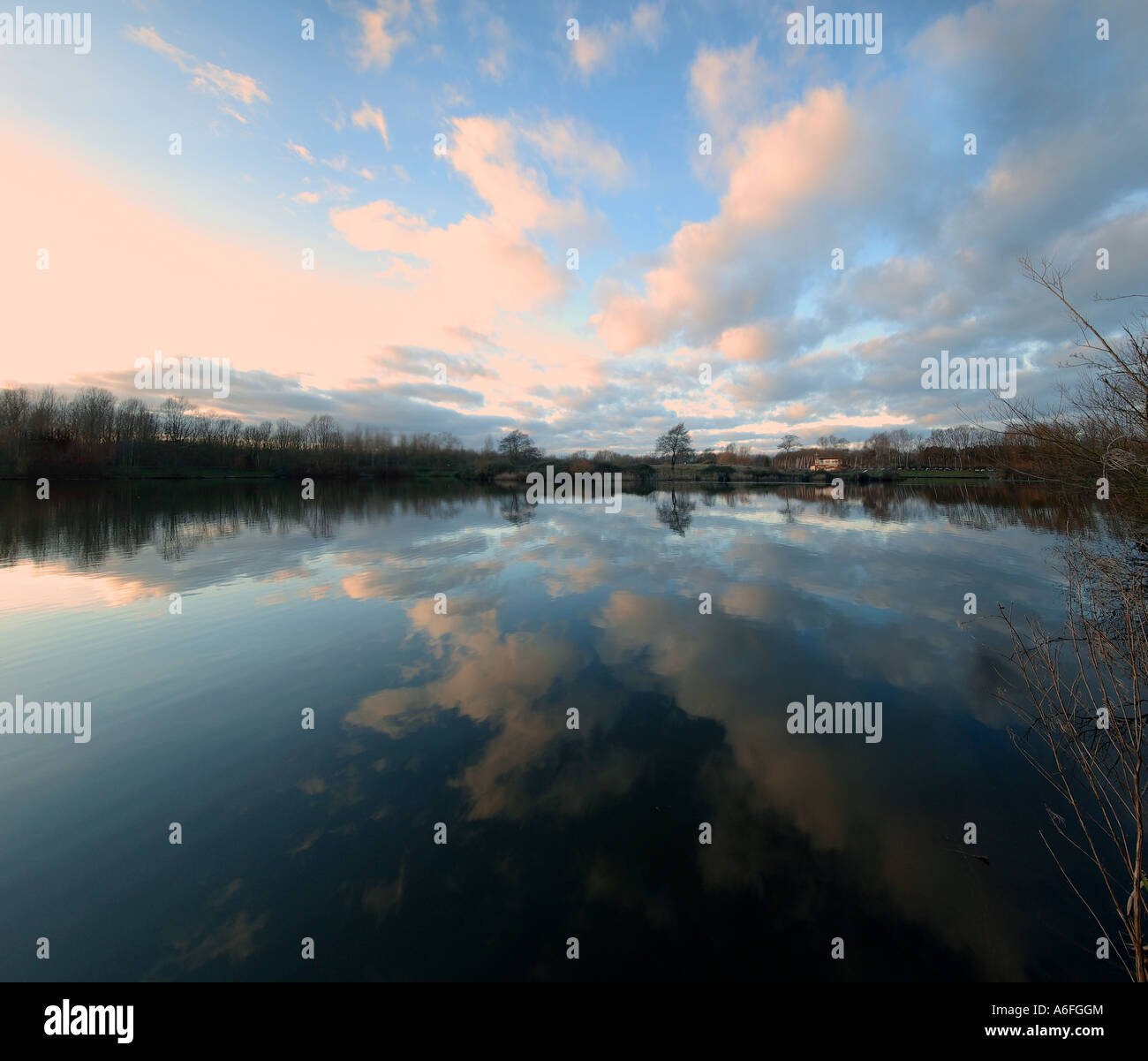 Arrow valley lakes hi-res stock photography and images - Alamy