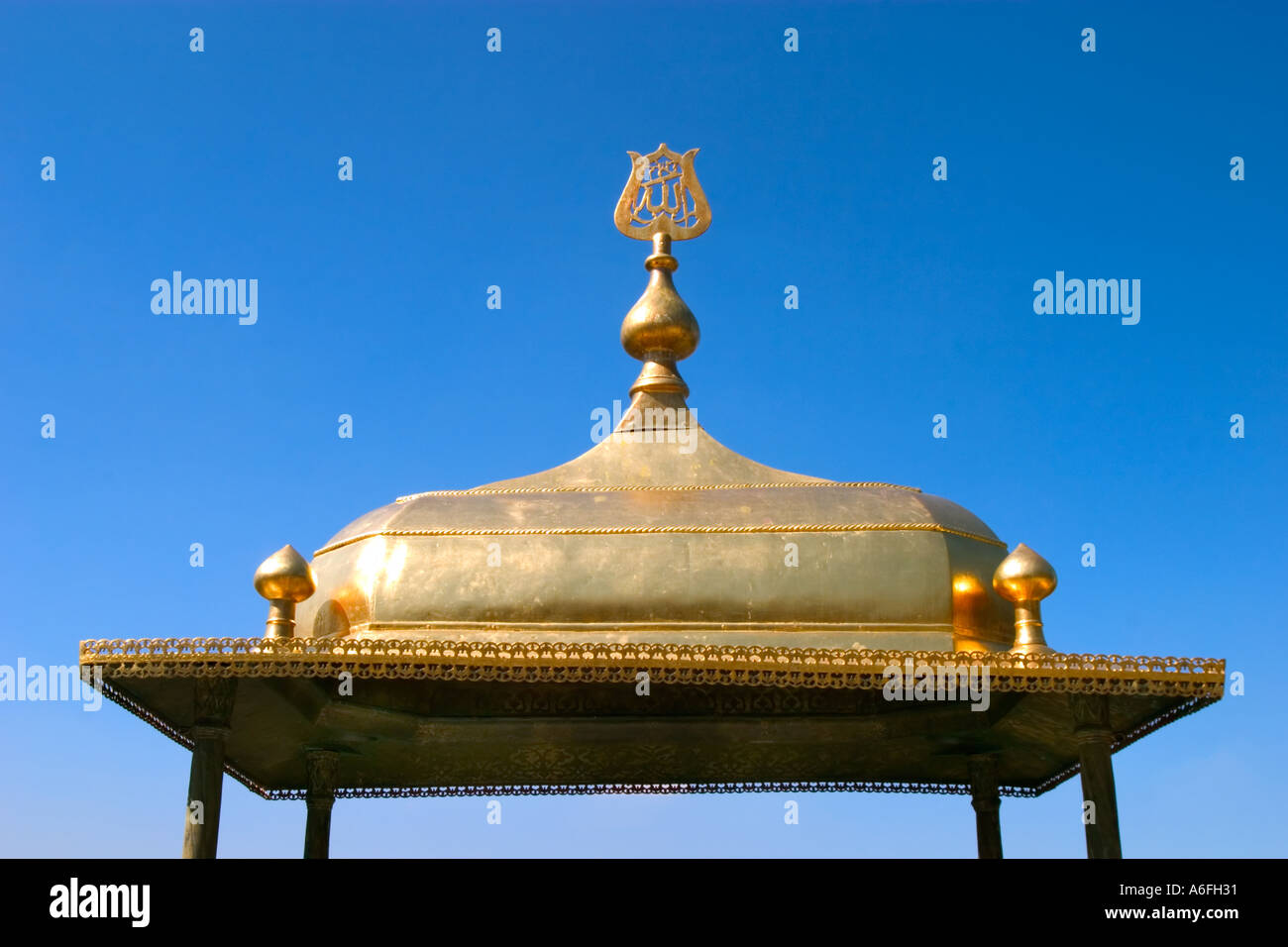 Brass roof of The Iftariye Pavilion Köskü Topkapi Palace Istanbul ...