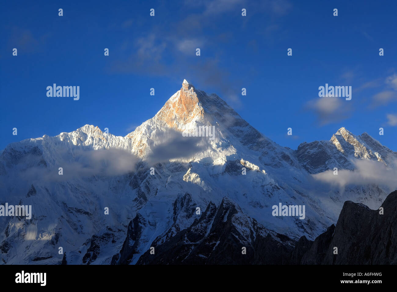 Baltoro hi-res stock photography and images - Alamy