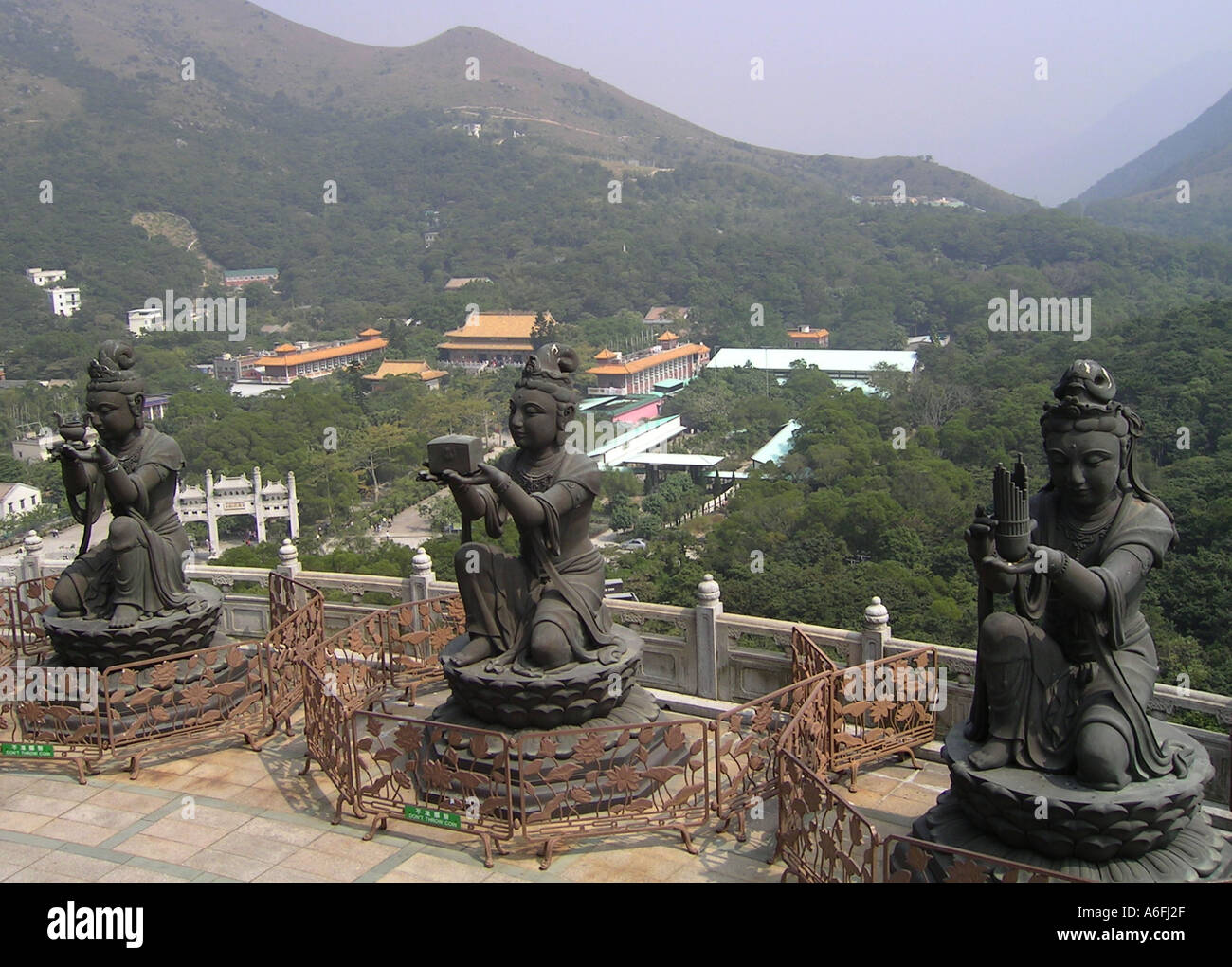 Pau Lin Monastery Lan Tau Stock Photo - Alamy