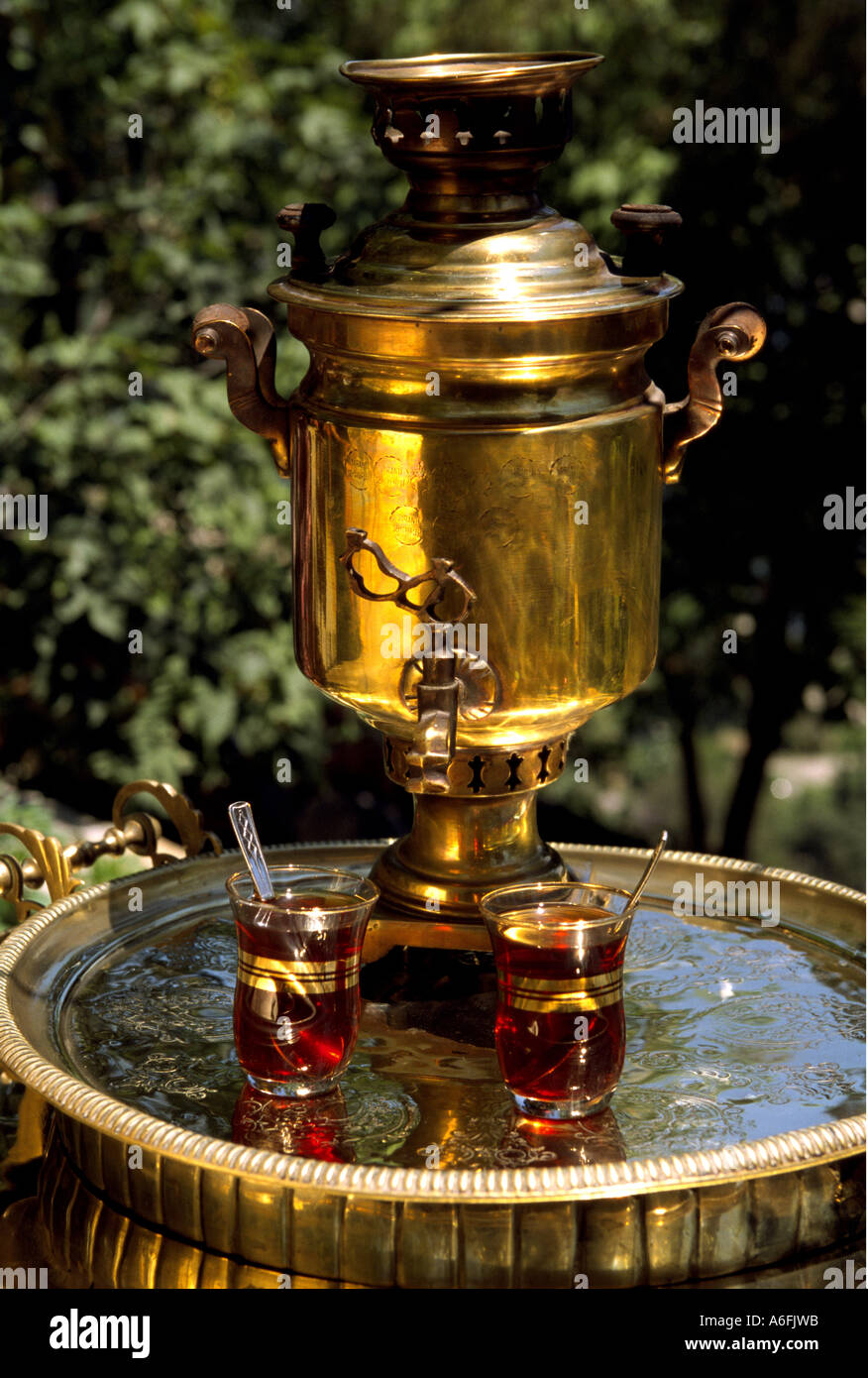 Tea samovar istanbul hi-res stock photography and images - Alamy