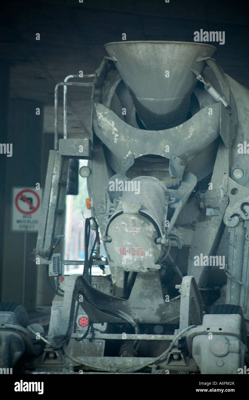Back of cement truck Stock Photo - Alamy