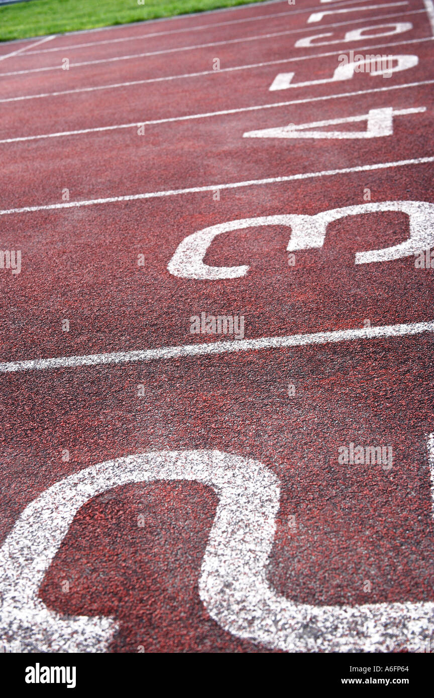 running track starting line Stock Photo - Alamy
